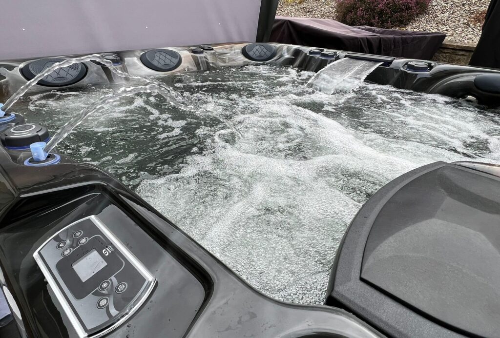 How To Choose The Smart Touch Digital Hot Tub